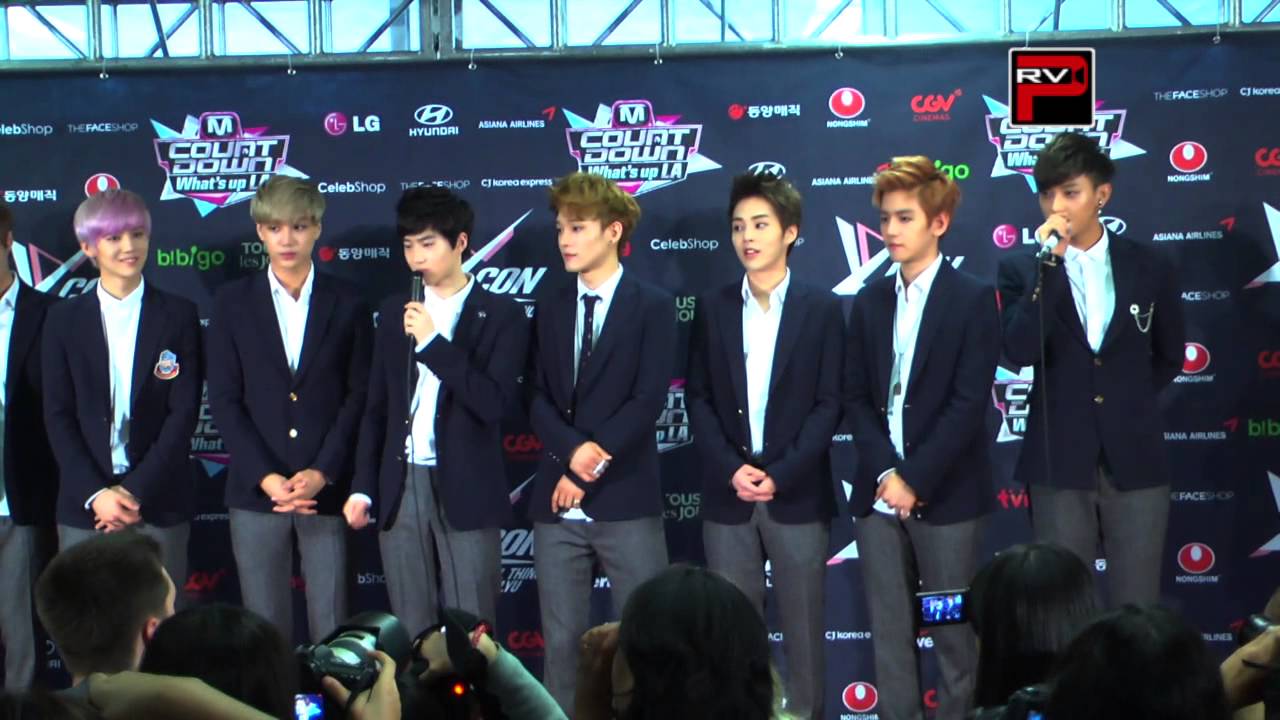 EXO EXOM EXOK at the KCON 2013 Press Conference Q&A - YouTube