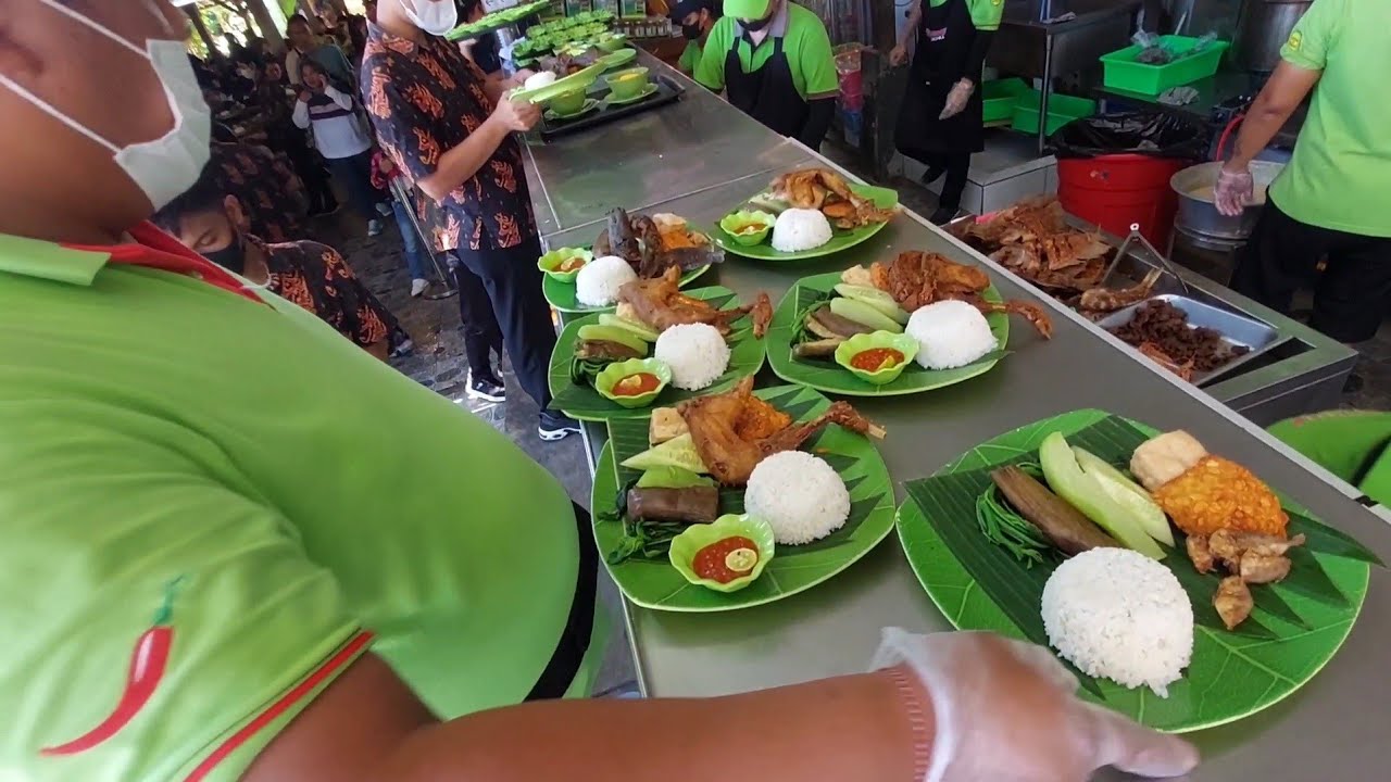 KE BALI CUMA BUAT MAKAN NASI TEMPONG INDRA !!! INDONESIAN TRADITIONAL ...