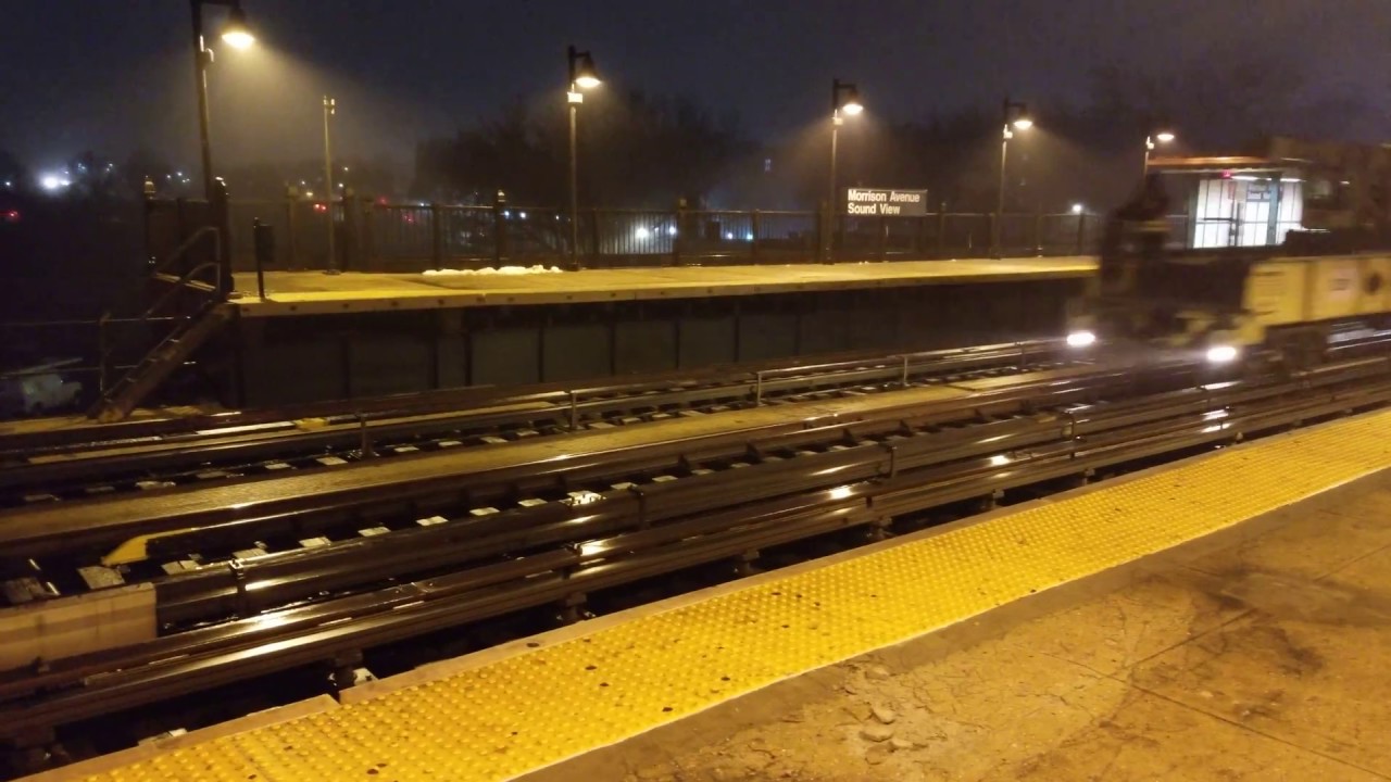 MTA Work Train Making Its Way Uptown On The IRT 6 Line In The Bronx, NY ...