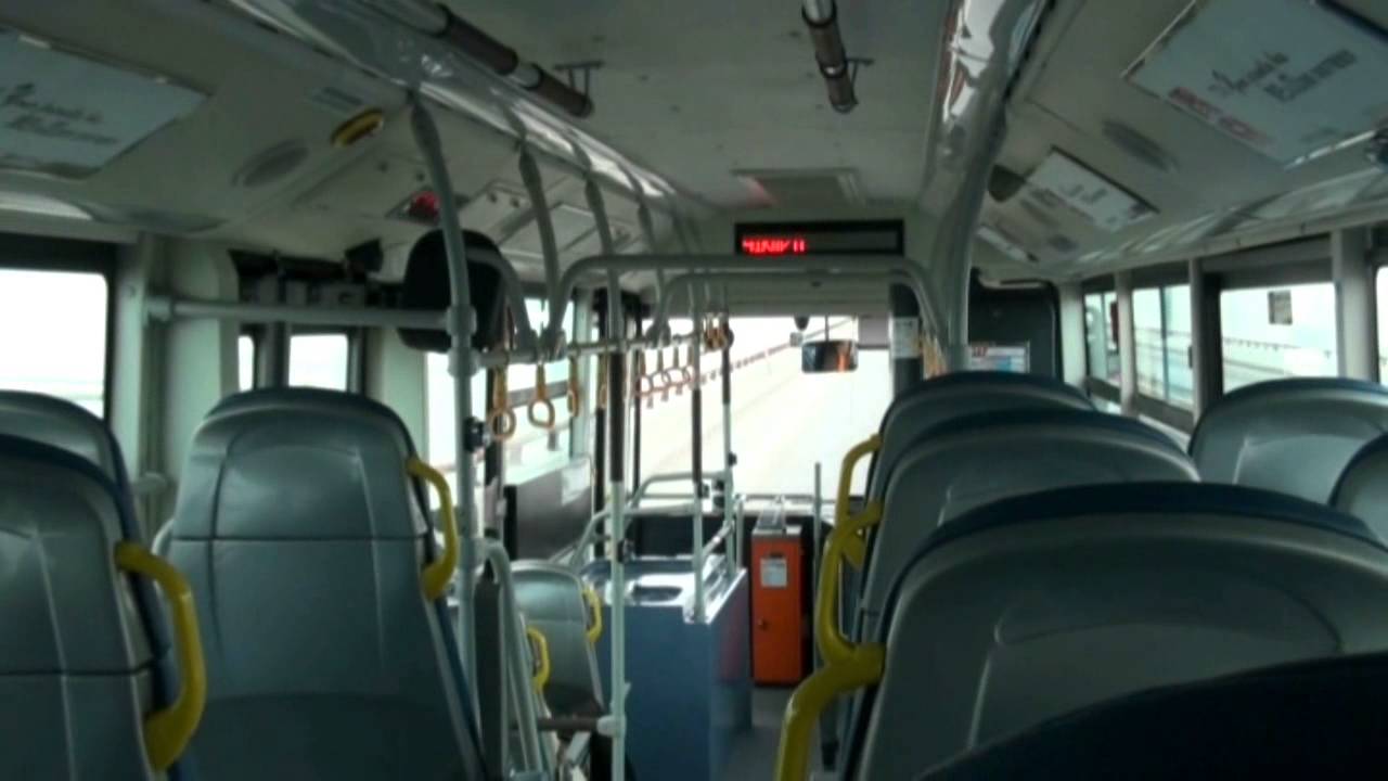 TCM (Macau) Wuzhoulong FDG6101CNG - MQ-95-81 - YouTube