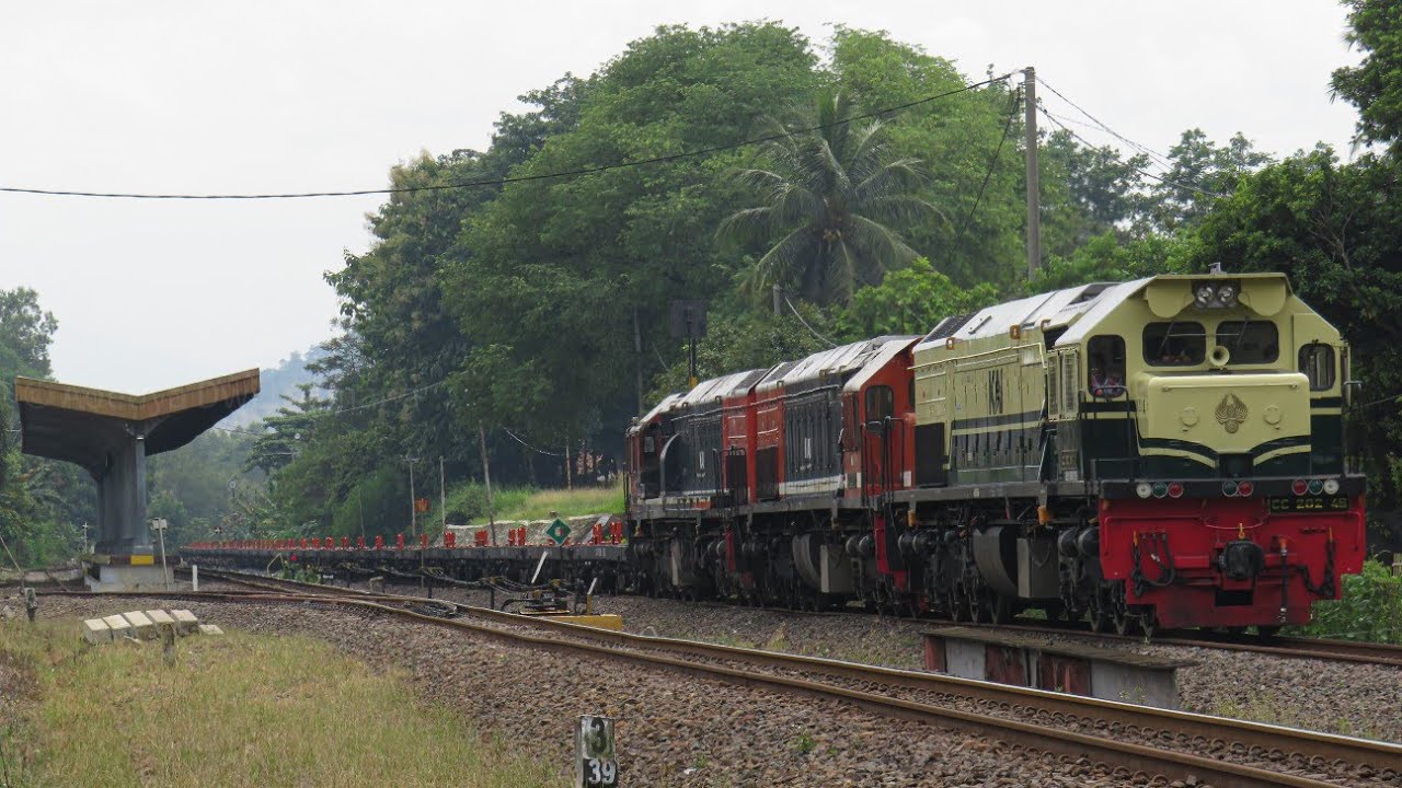 BELANG-BELANG LOKOMOTIF LIVERY VINTAGE - YouTube