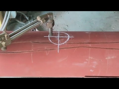 Cutting Circle Holes for installation of Threadolet - YouTube