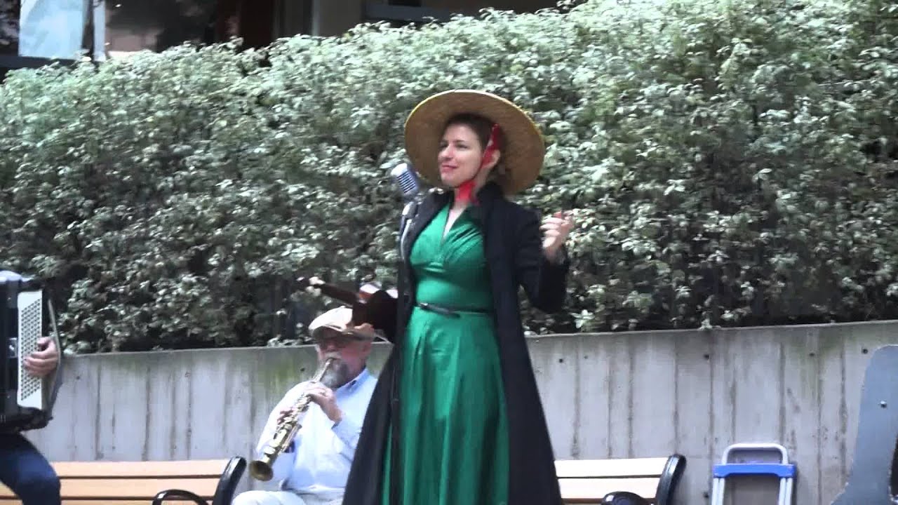 Meredith Axelrod & Craig Ventresco at Transamerica Redwood Park - YouTube
