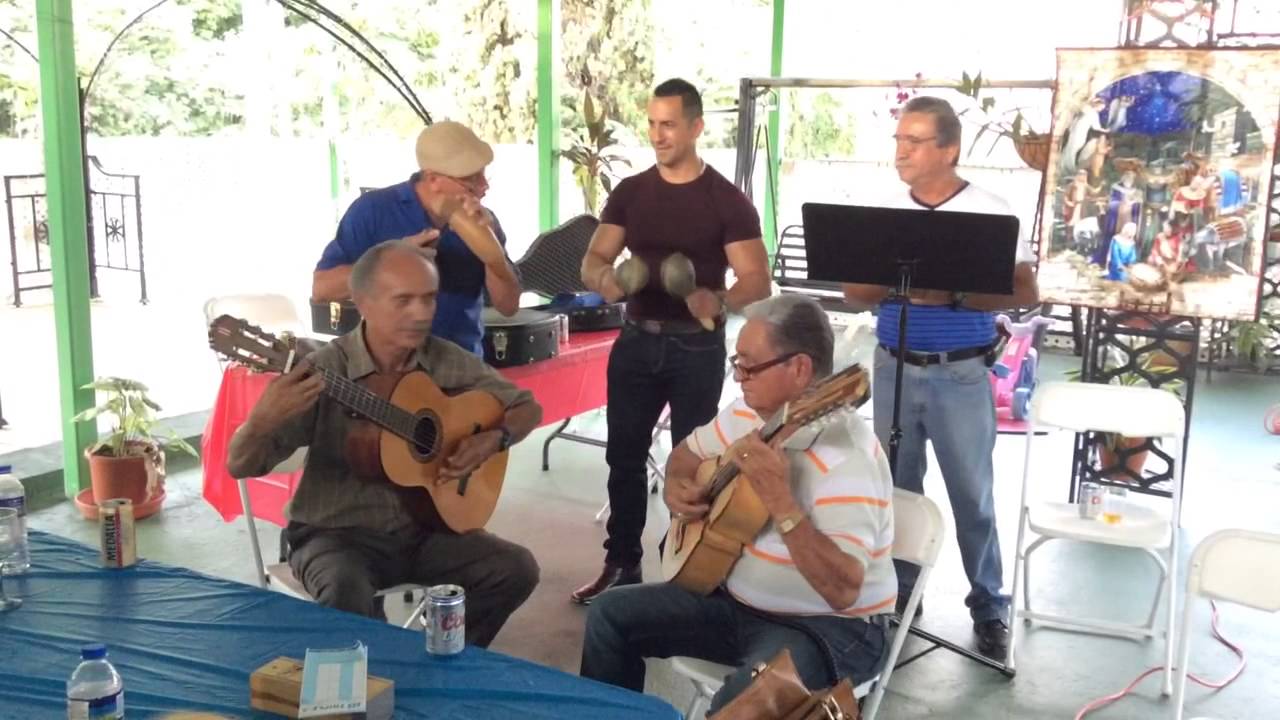 Parranda Navideña con el Grupo Kafe de Puerto Rico! - YouTube