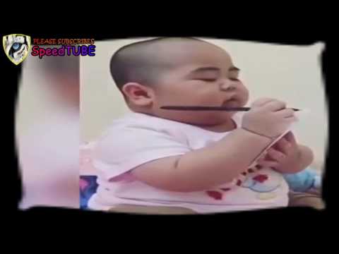 Budak Kecil Comel dan Tembam ambil order