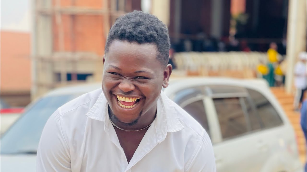 Ntino proud Mutooro tasobola kuva ku kufuka ku buliriri 😹😹😹 - YouTube