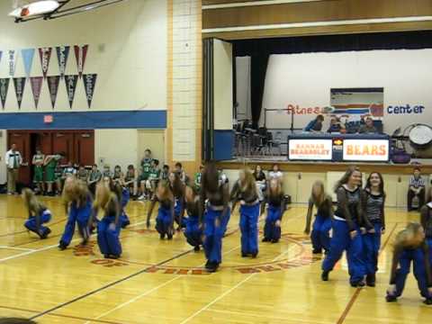 Hannah Beardsley '09 Pom Squad - YouTube