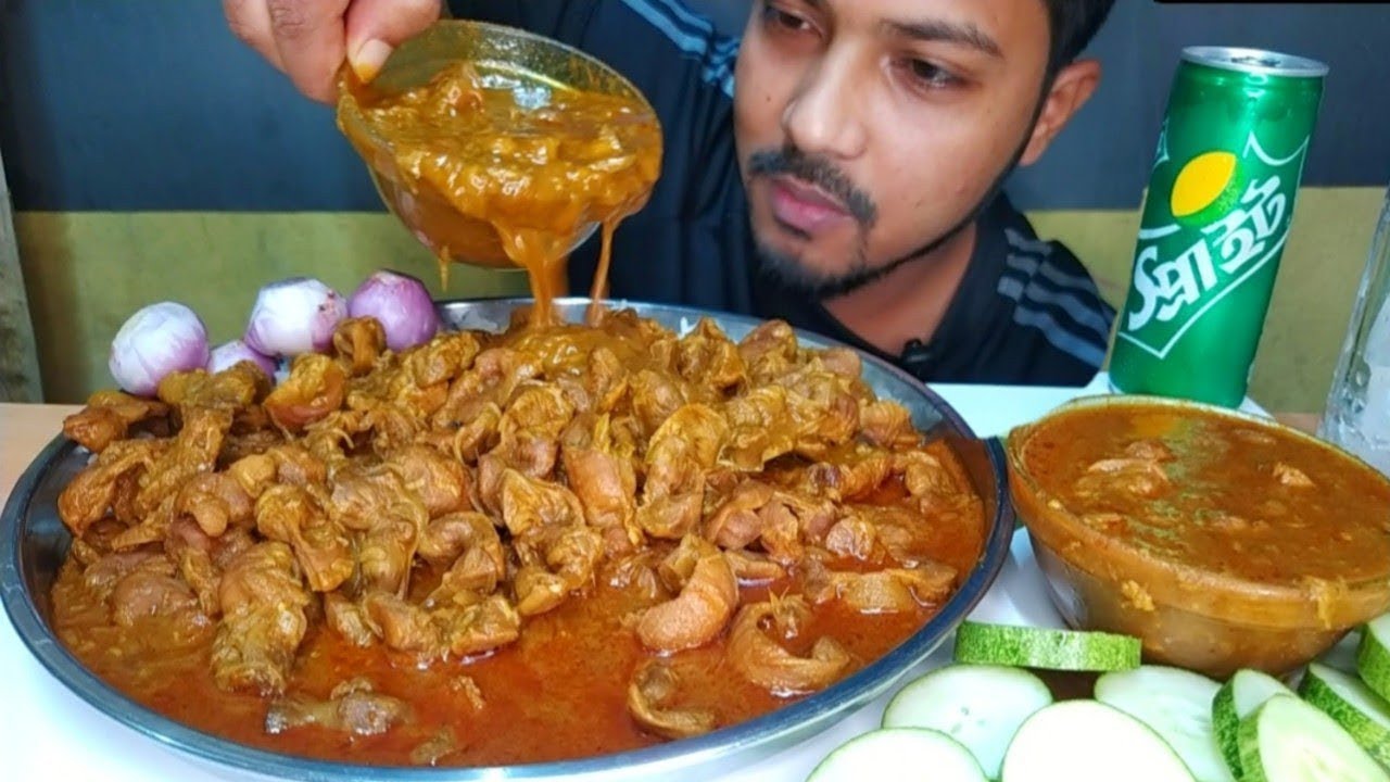 EXTRA SPICY CHICKEN GIZZARD CURRY WITH RICE EATING🤪HUNGRY hassan - YouTube