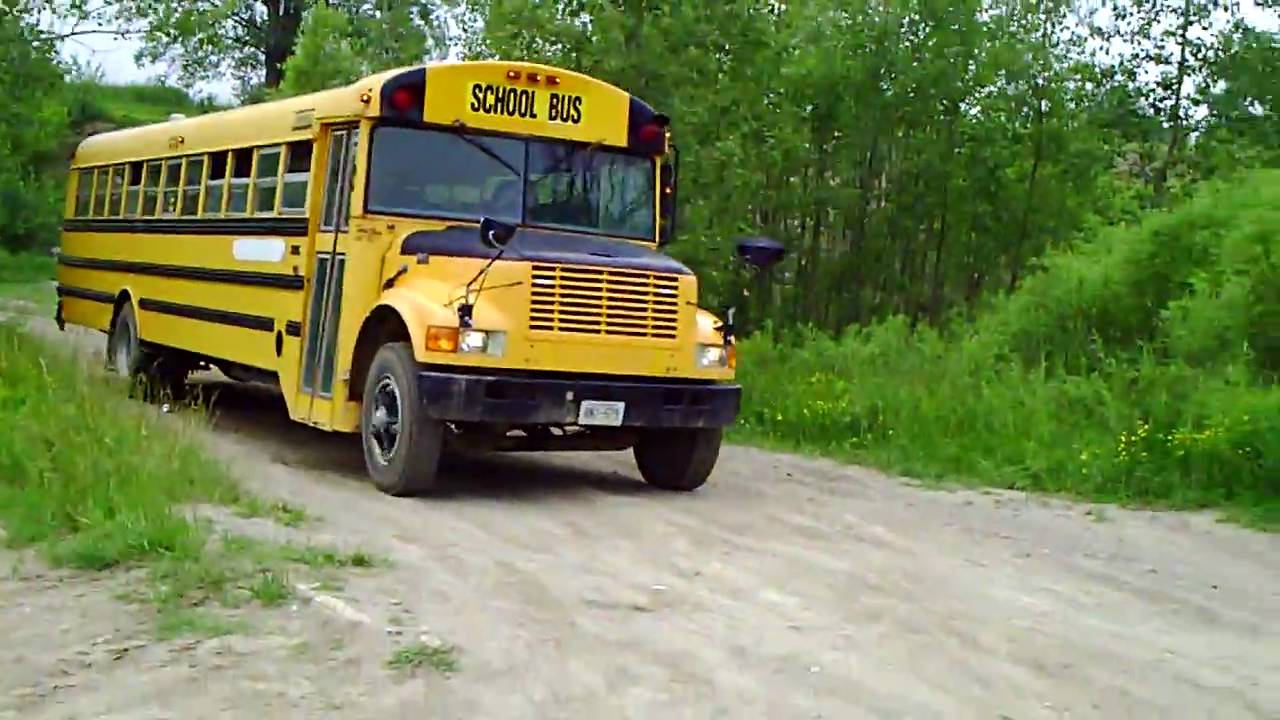 The Bus Coming To Get A Bus Load Of People - YouTube