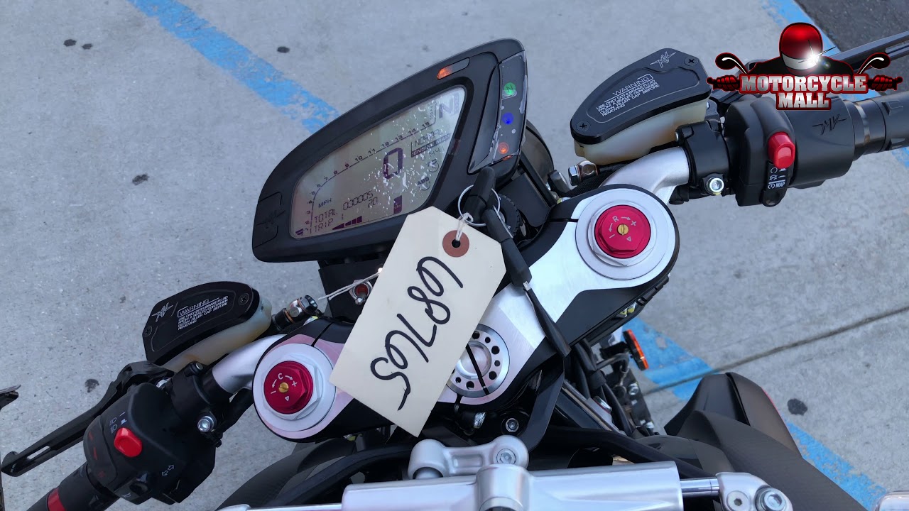 MV Agusta RVS #1 | First Look - YouTube