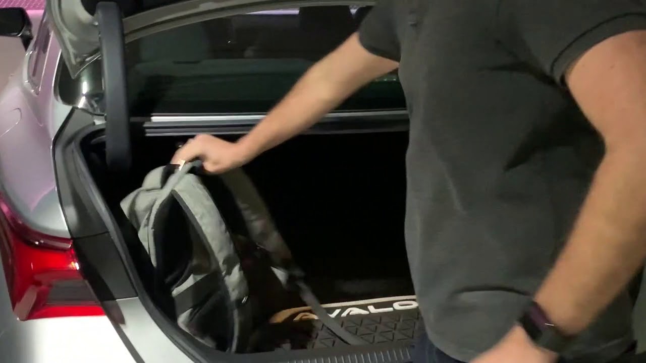 Trunk Lockout Interference with Wireless Charging - YouTube