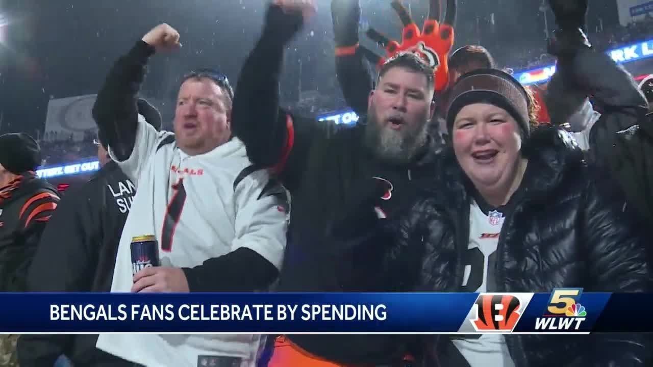 Cincinnati Bengals fans celebrate team's playoff run - YouTube