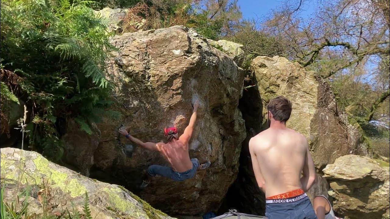 Runs on Weasel 7Bish - Kentmere | Lake District Bouldering - YouTube