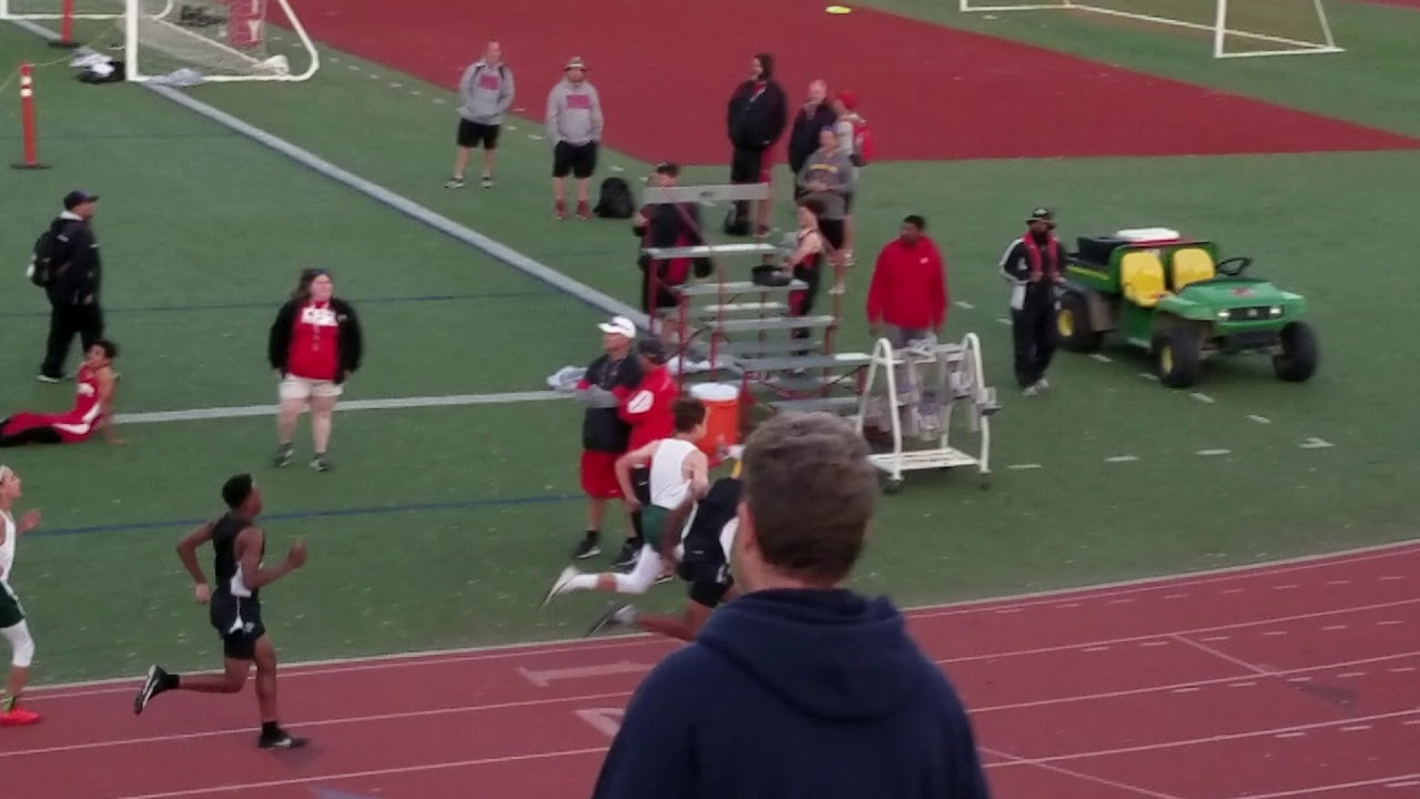 4x4 400 m relay - YouTube