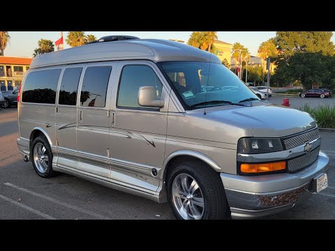 2005 Explorer Conversion Van intro and walk around. Inside and out tour. Chevy Express 7 Passenger.