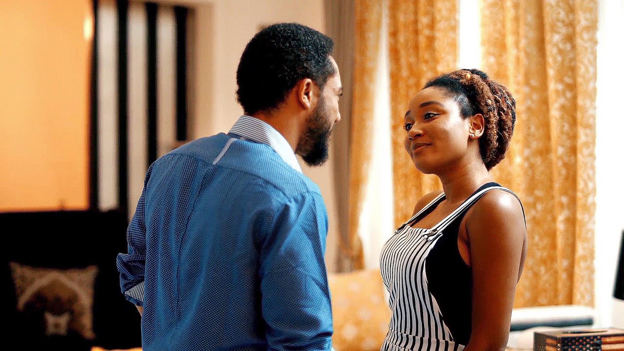 Ce nouveau film est strictement interdit aux moins de 18 ans (FILM A NE ...