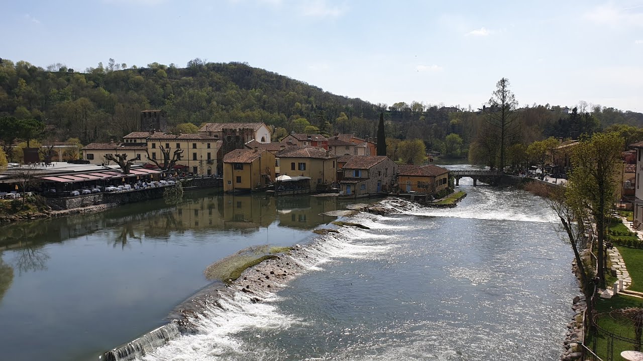 In bici lungo le colline moreniche - YouTube