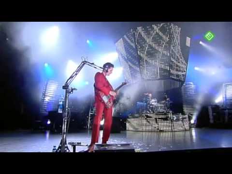 Muse - New Born (Pinkpop festival 2007) - Full Screen High Quality ...