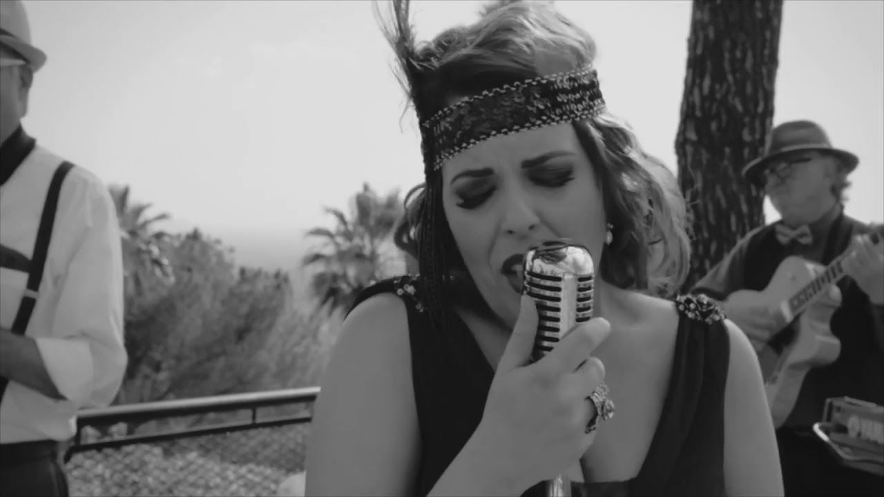 VIPs Entertainment - Annette Frank - YouTube