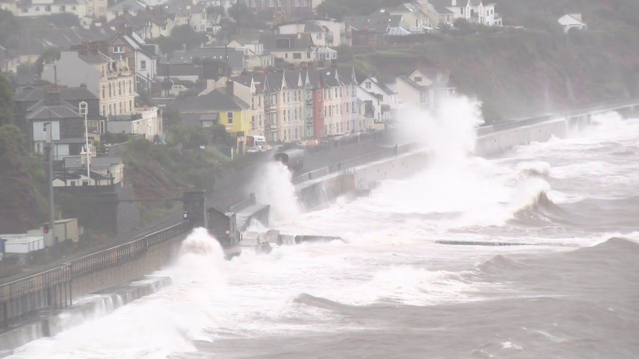 Storm Callum, High Tide and Trains - YouTube