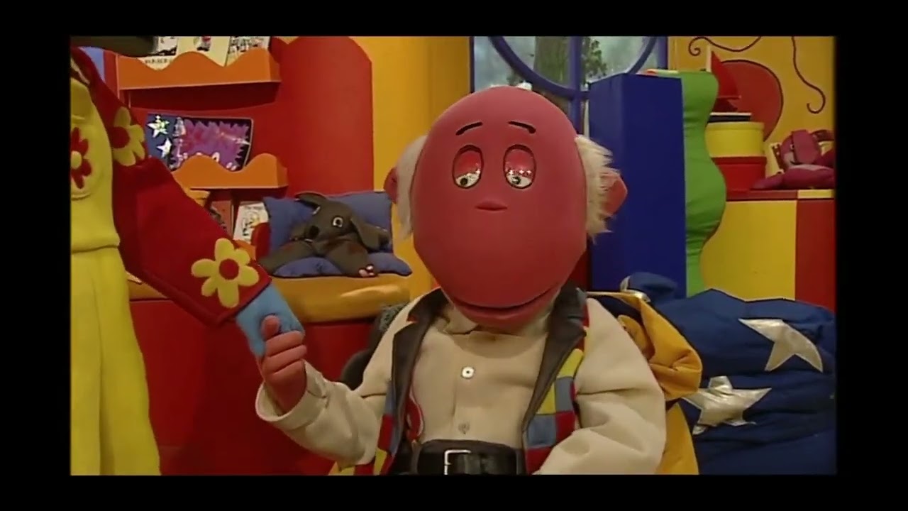 Max accepts Jake and Bella's help | Tweenies (2001) - YouTube