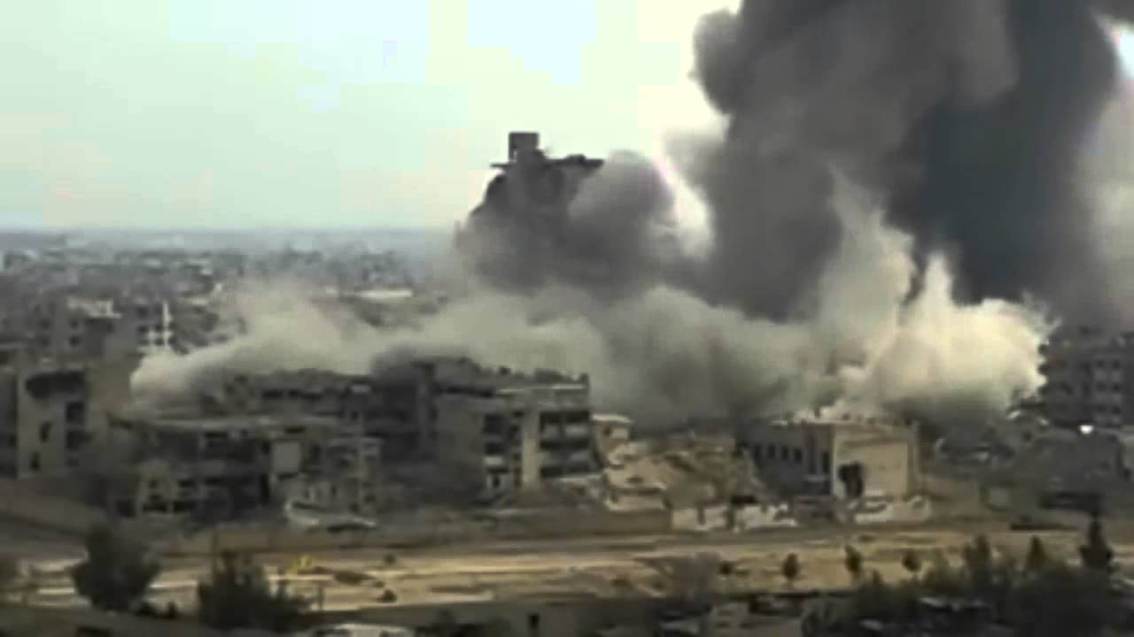 Syrian Army destroys the highest tower in Jobar east of Damascus - YouTube