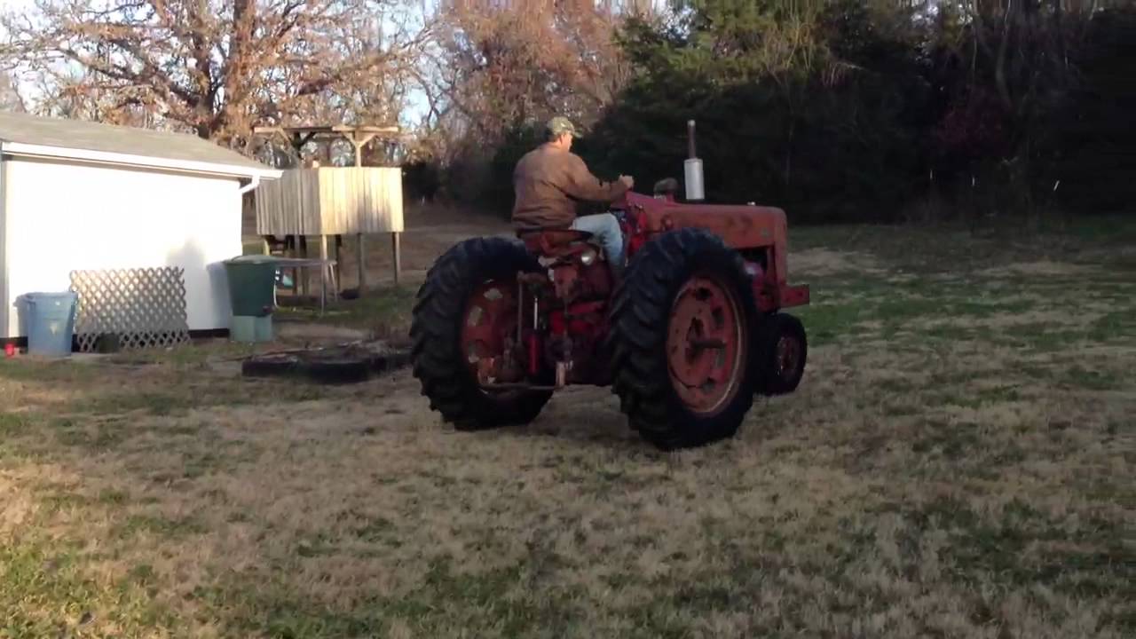Farmall 400 with Electrall HD - YouTube