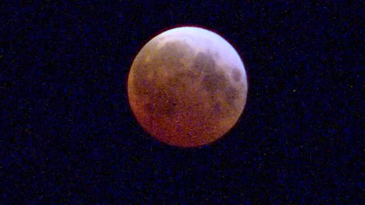Video, photos show red moon over Maine during total lunar eclipse - YouTube