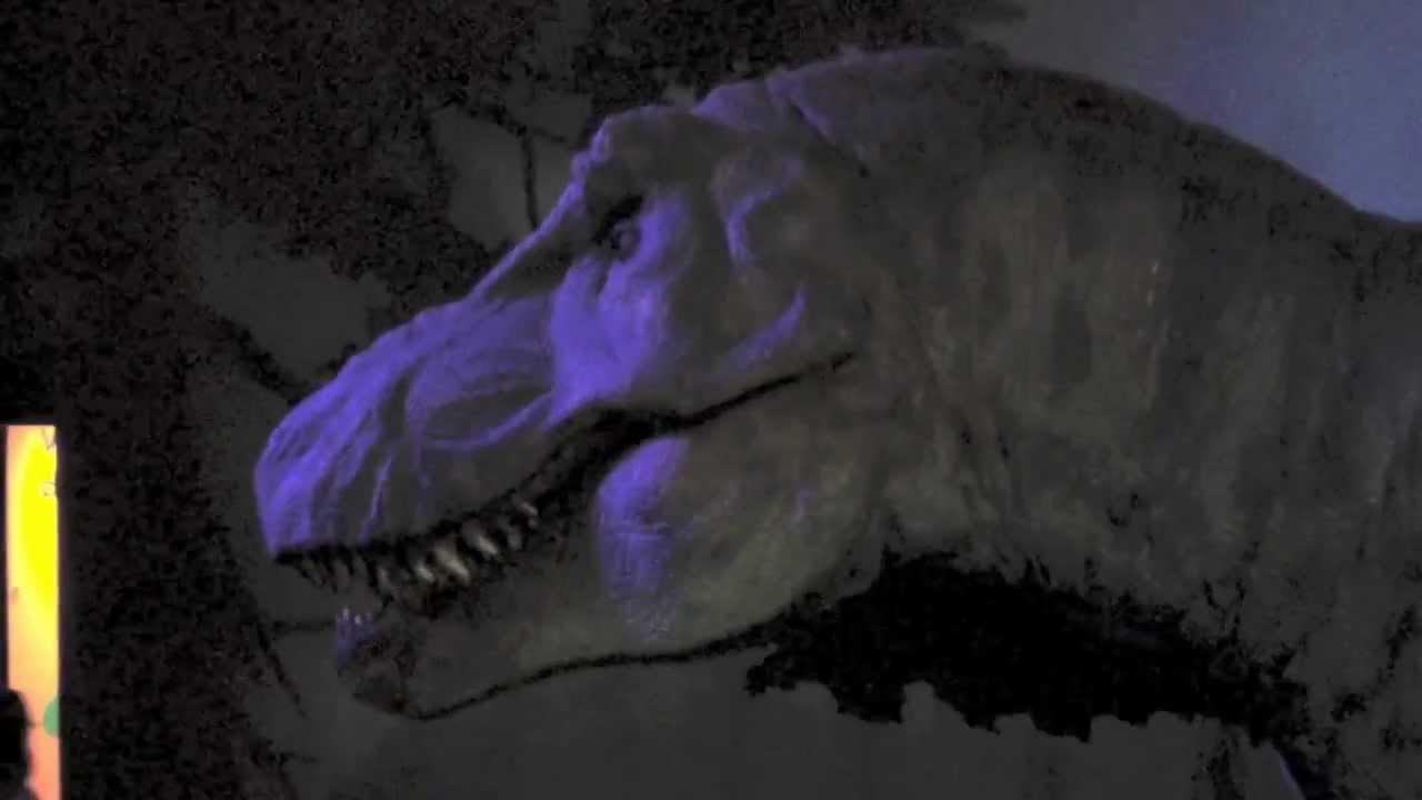Scared of the Tyrannosaurus Rex dinosaur at the Natural History Museum ...