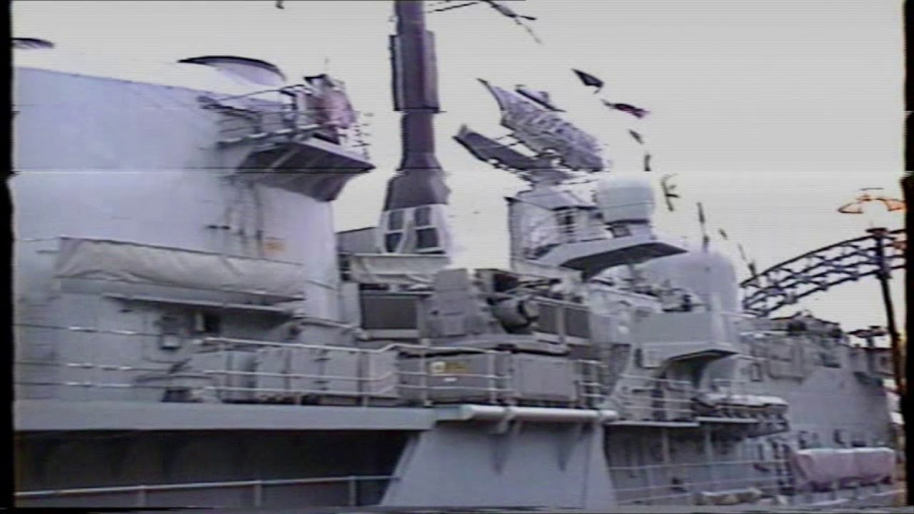 HMS NEWCASTLE (D87)at Newcastle Quayside in 1999 - YouTube