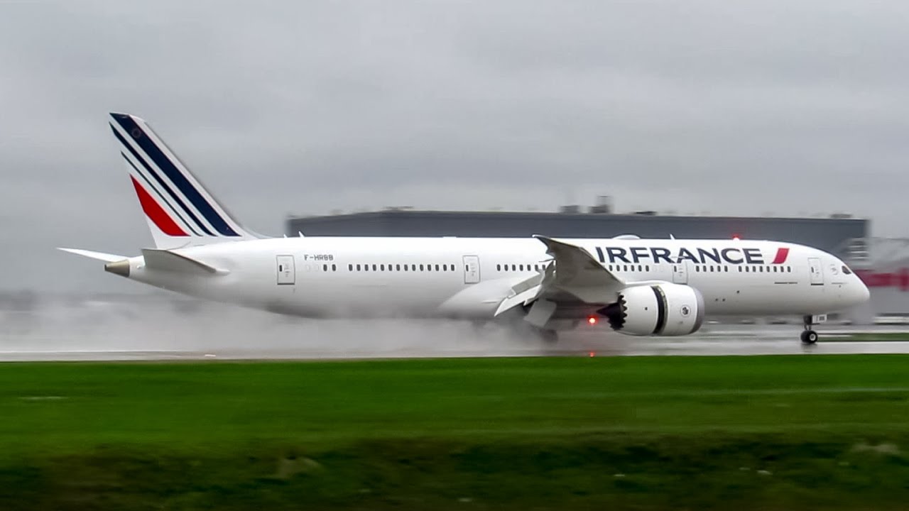 *INAUGURAL* Air France 787-9 Dreamliner (B789) landing & departing ...