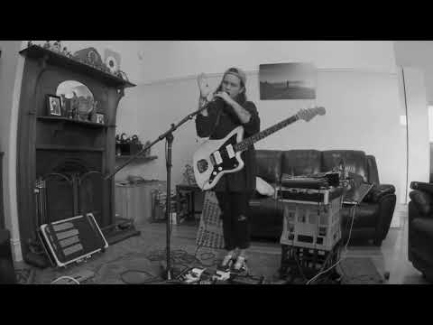 TASH SULTANA   JUNGLE LIVE BEDROOM RECORDING