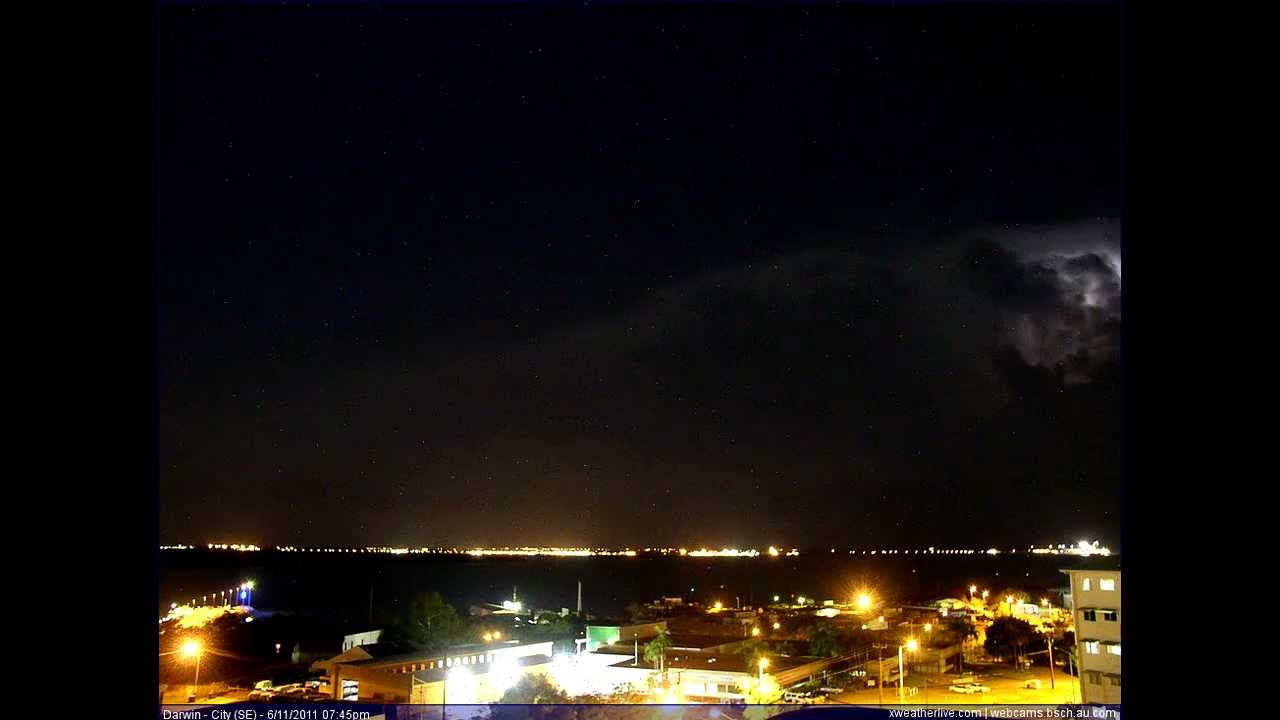 Cumulonimbus and lightning visible from Darwin, Australia (time-lapse ...