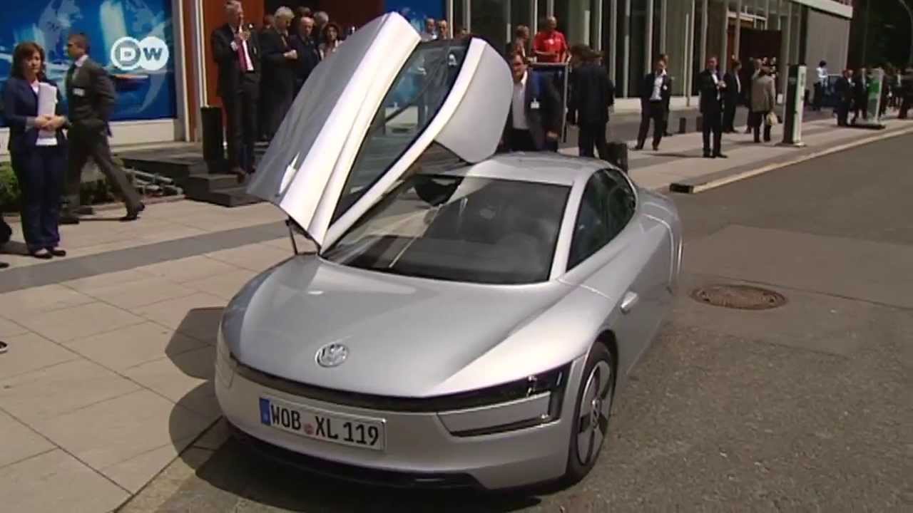 German government backs e-cars - YouTube