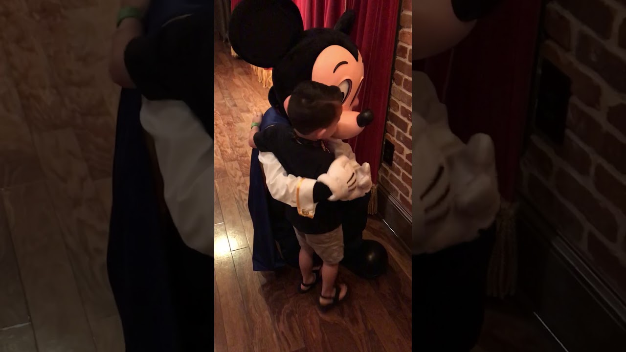 Talking Mickey Disney World - YouTube
