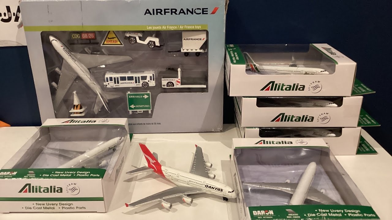 Daron / realtoy model plane unboxing (A380, A330) - YouTube