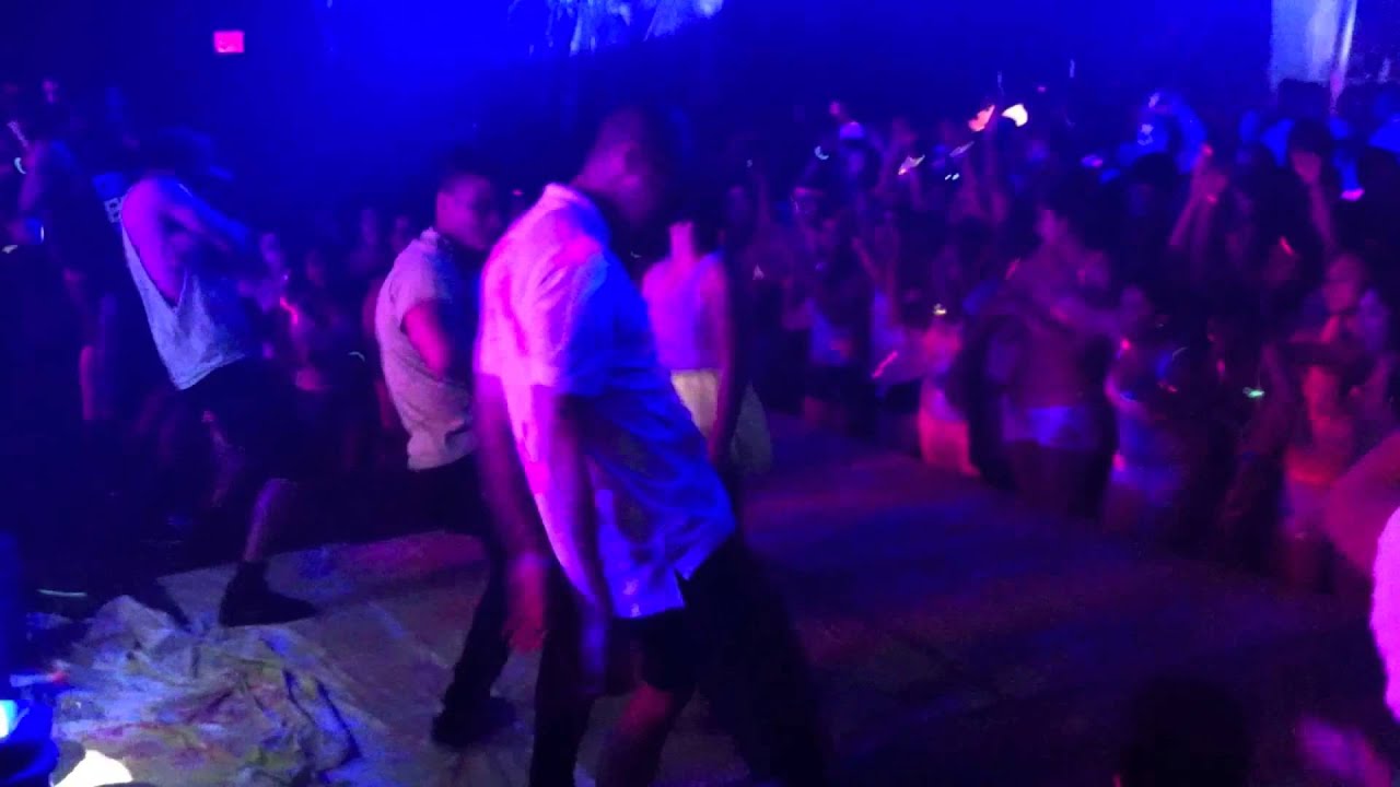 Rubix Crew Live @ Neon Splash Party - YouTube