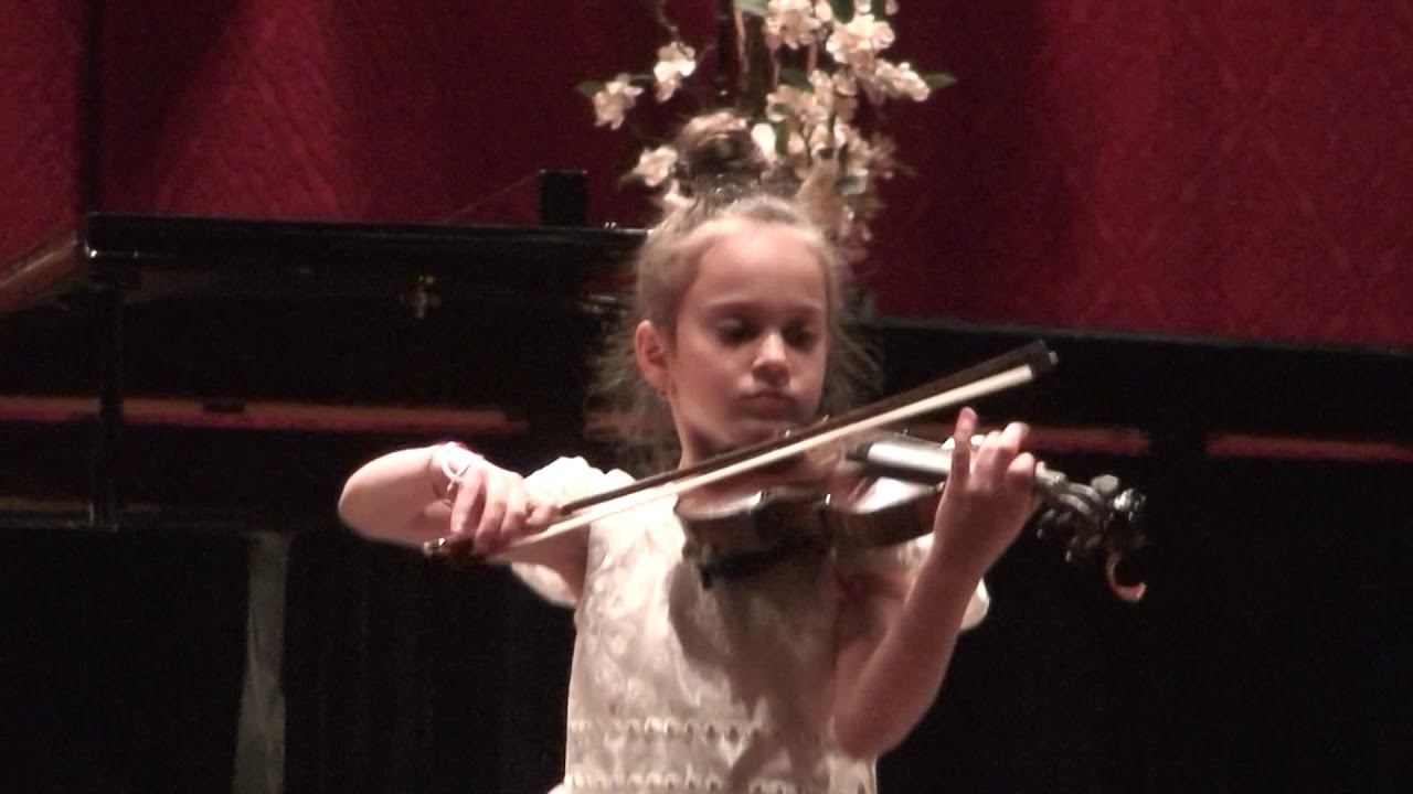 H. Wieniawski: Obertass Mazurca OP 1, DARIA MARIA POPESCU-7 ani - YouTube