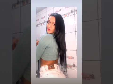 A bela Sara Oliveira