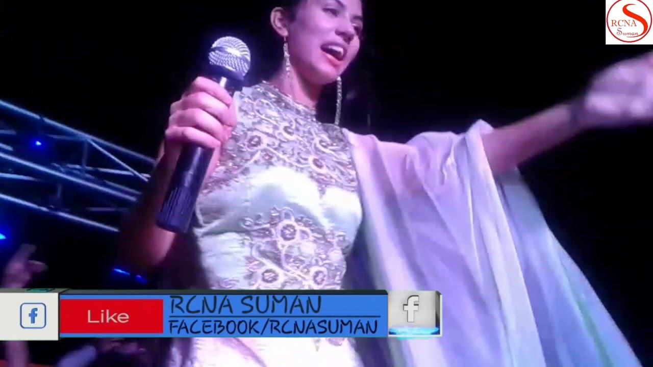 Ami Kolkatar Rasogolla | Rakte Lekha 1992 | Chiranjit Prosenjit ...