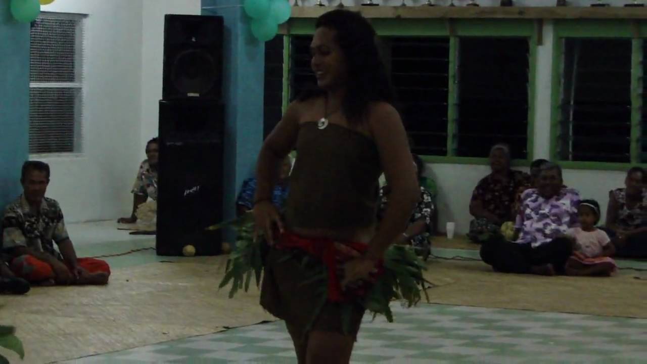 South Pacific style dance (TUVALU) - YouTube