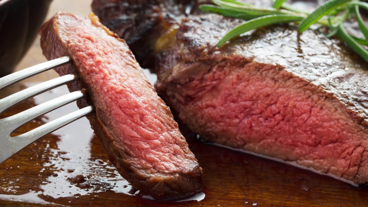 Foods You Should Never Order At A Fancy Restaurant - YouTube