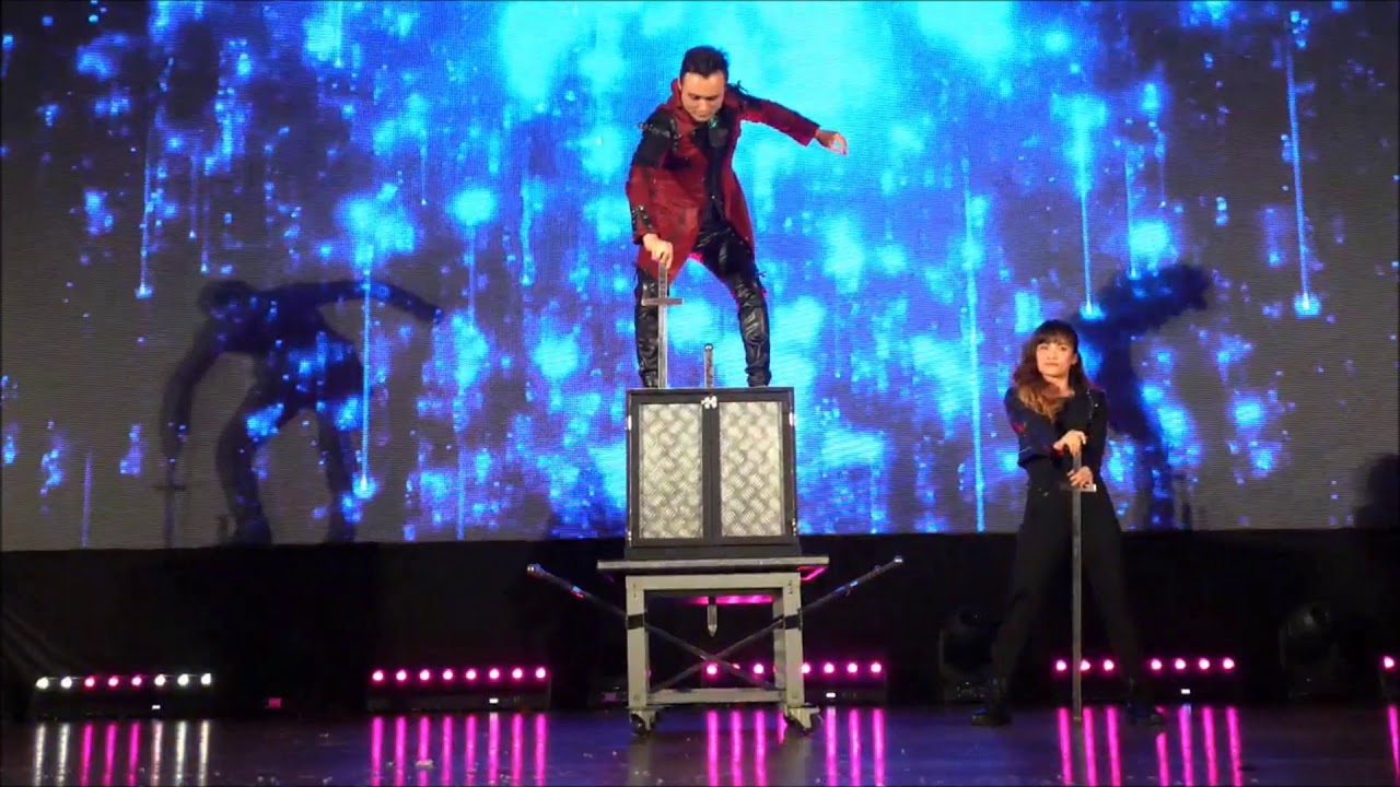Kimmy Liew Magic & Illusion with team ( Malaysia ) - YouTube