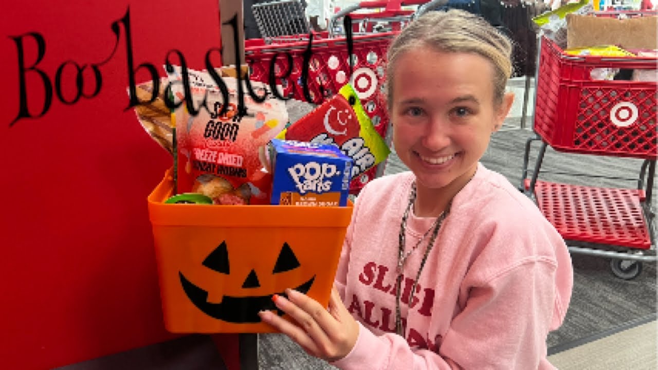 COME SHOPPING WITH ME TO SURPRISE MY BOYFRIEND WITH A BOO BASKET 🎃 ...