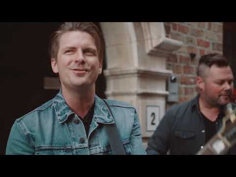 Beautiful Love – Acoustic Live in Bruges, Belgium