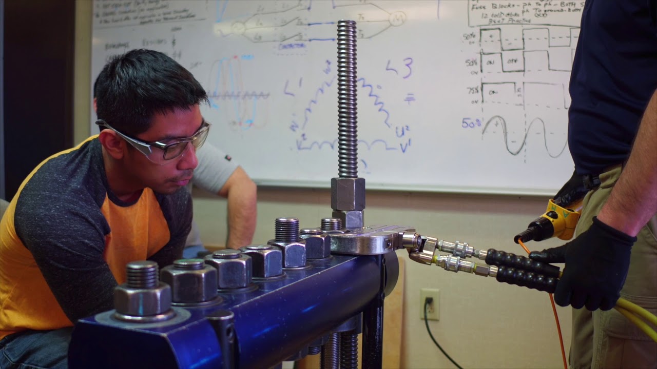 AIRSTREAMS TORQUE Gate 5 - YouTube