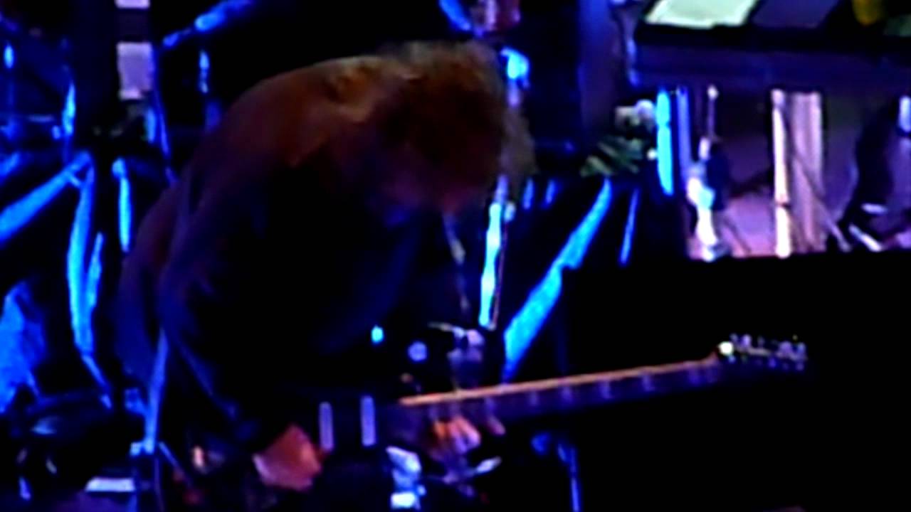 The Cure - Faith (Clip - Live 2011) - YouTube