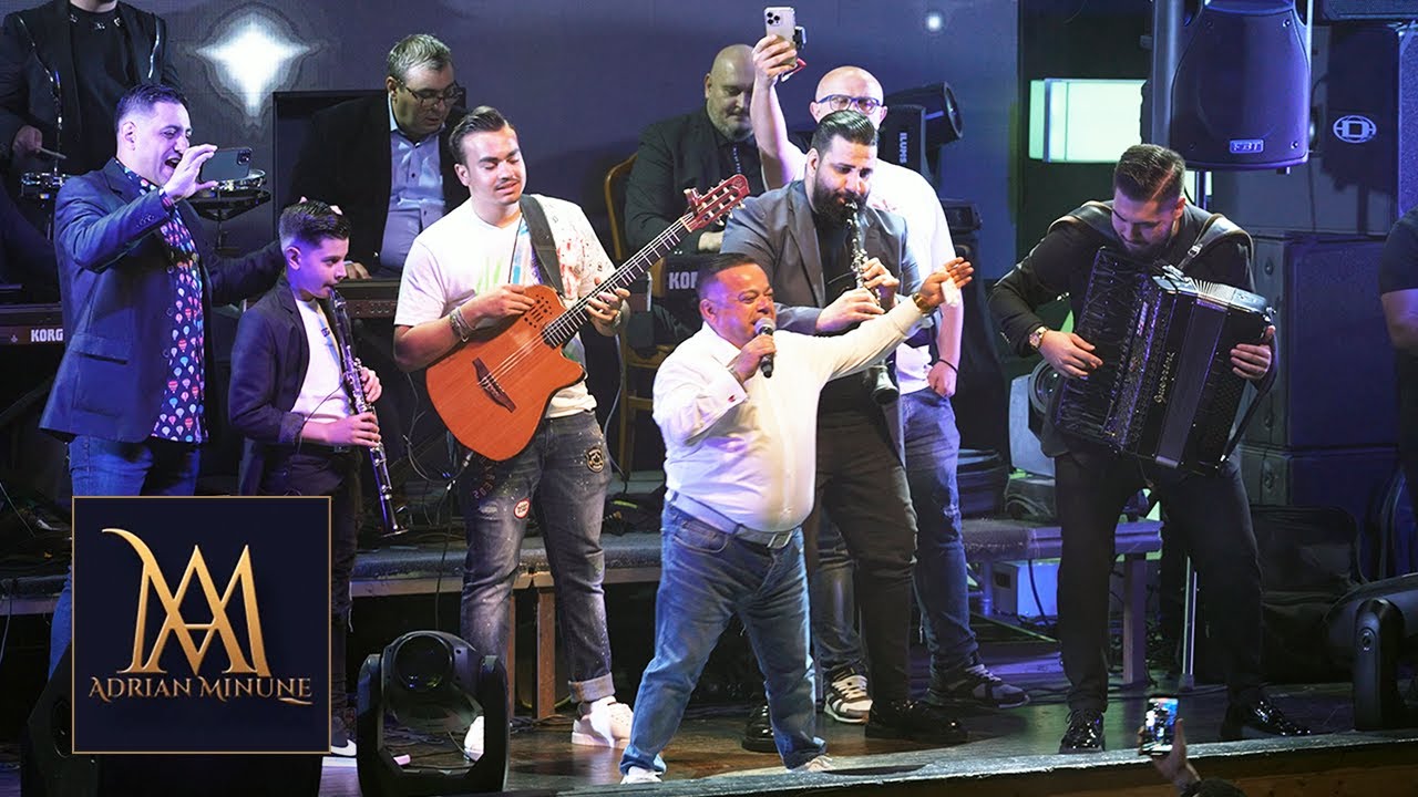 Adrian Minune - E Noapte Si E Tarziu 🎤 LIVE @BerariaH - YouTube