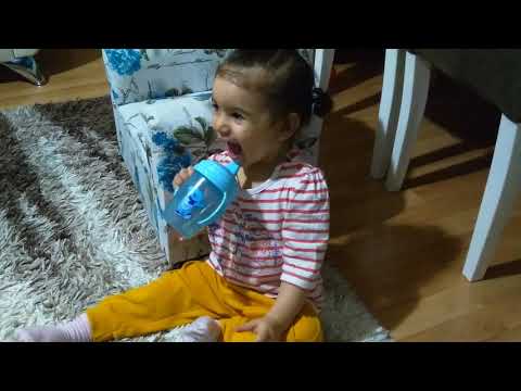Bı süt bı su içen Zeynep, en iyi bebek videoları, bebek videoları, 2018 in en iyi bebek videoları