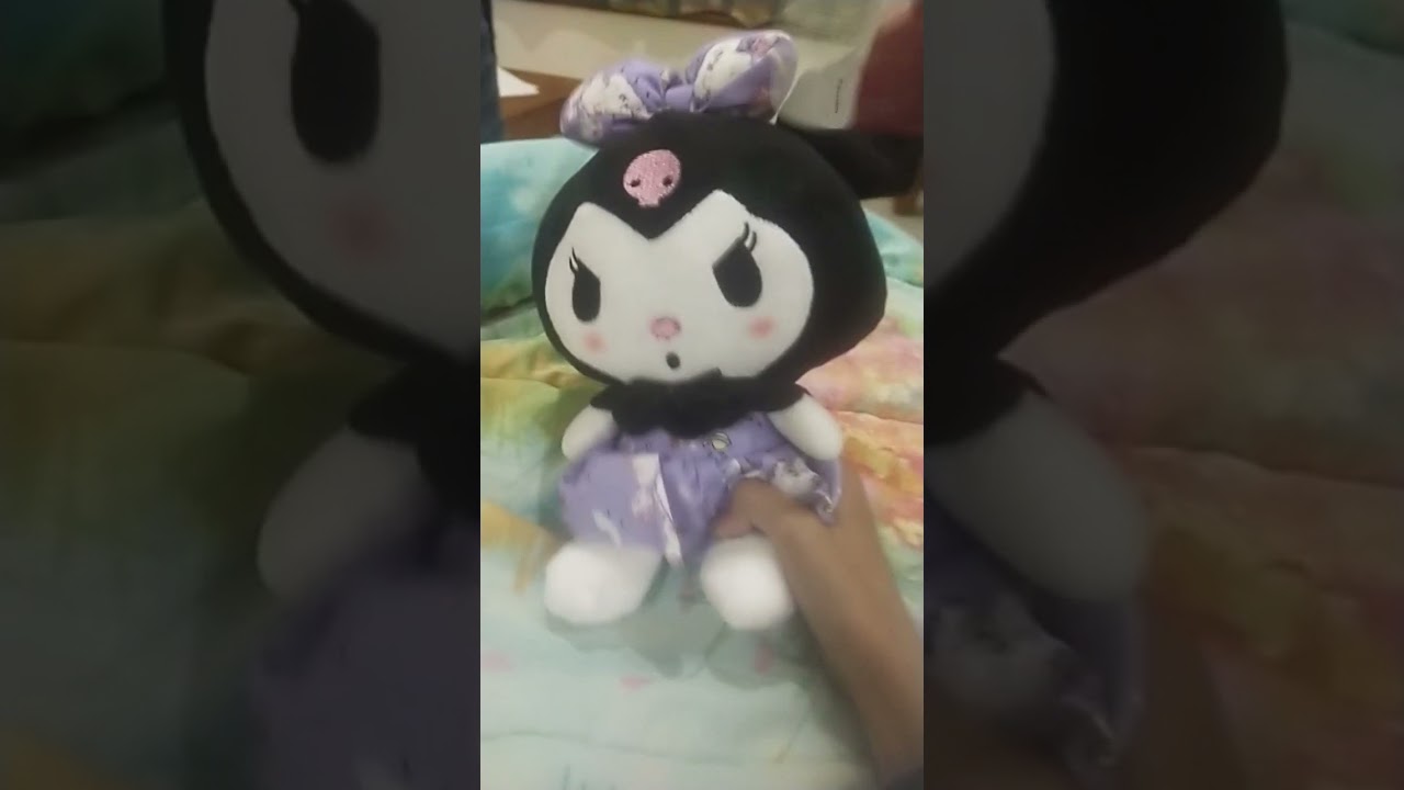 Kuromi dances - YouTube